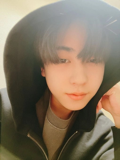 Day 548 of posting a pic of the members of &Team because they've debuted!!
