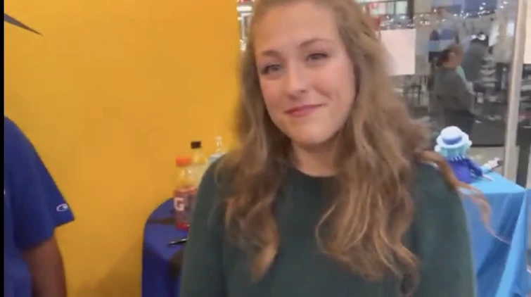 OMG!Elaina is in a Chilly vlog! | Fandom