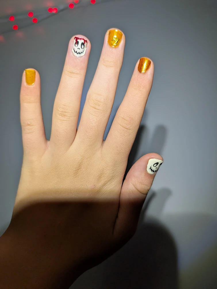 I did Halloween nails!! | Fandom