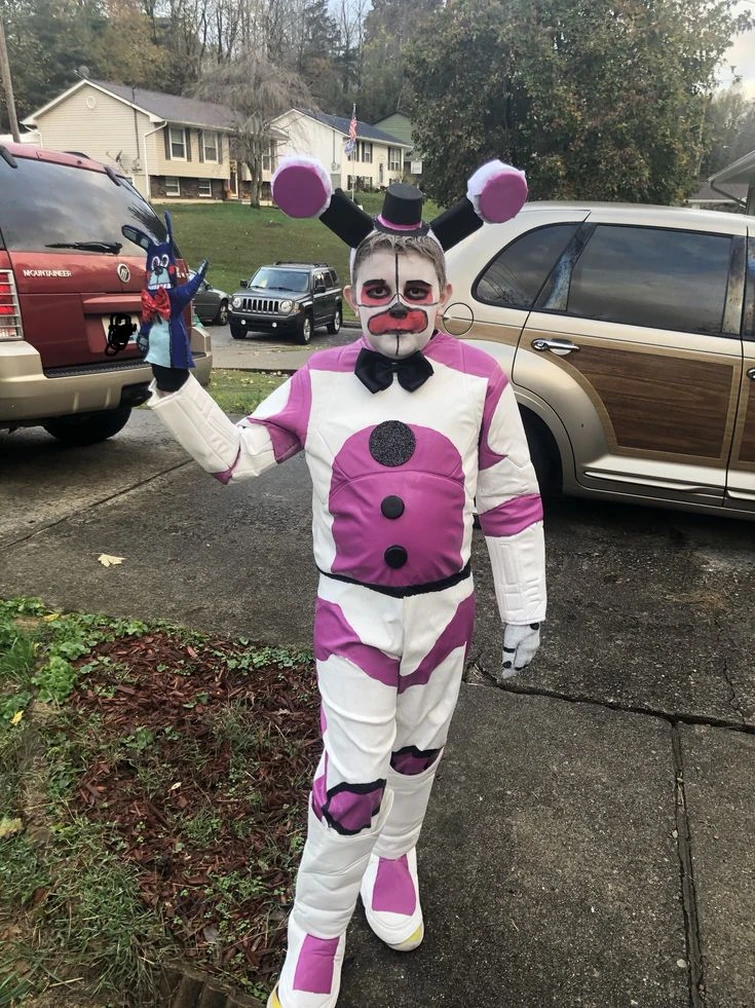 Cursed funtime freddy images that i stole from those tiktok slideshows ...