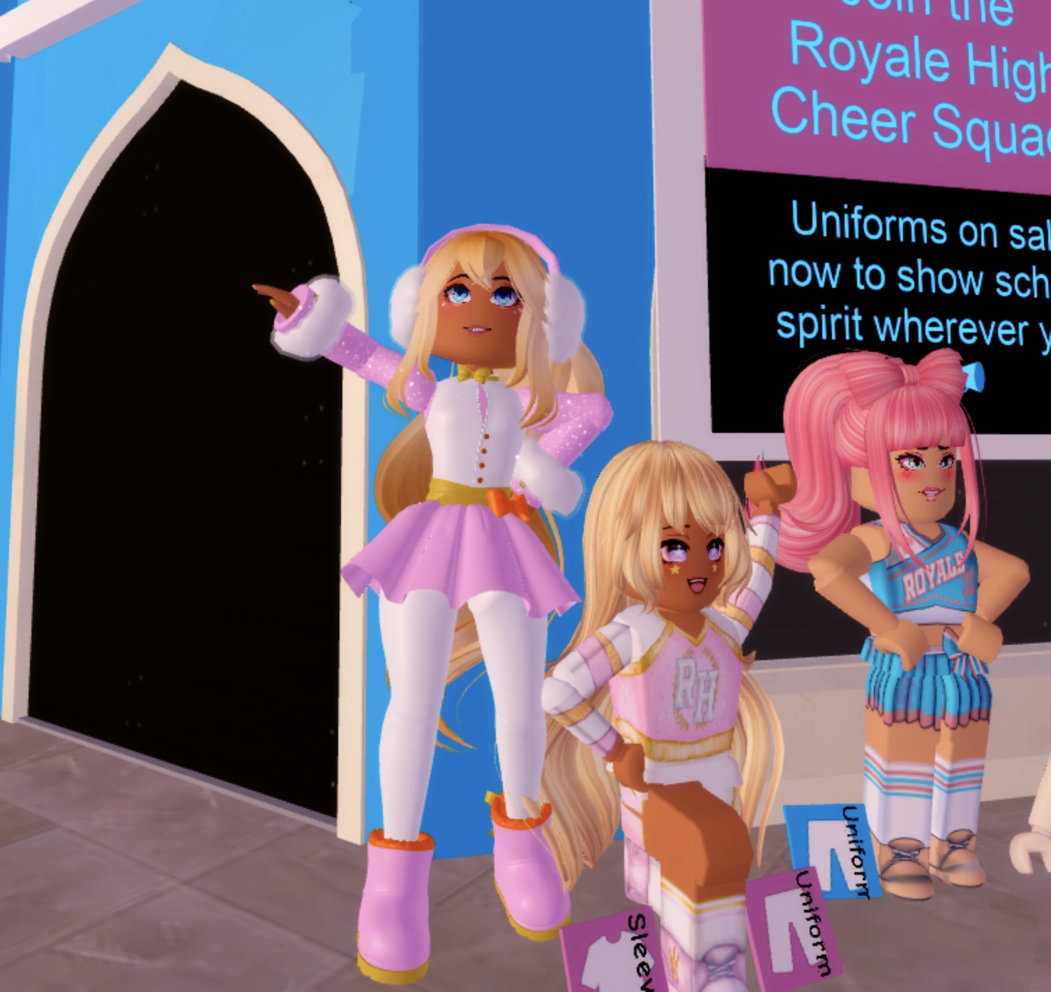 It's getting chilly! So I made some autumn outfits for the RH cheer ...