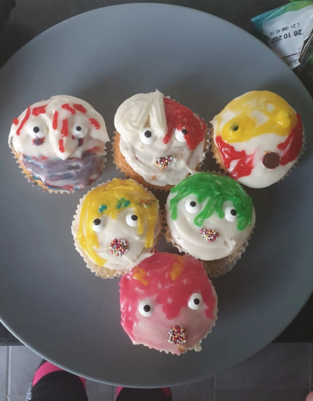 So my friend made these really cursed cupcakes | Fandom
