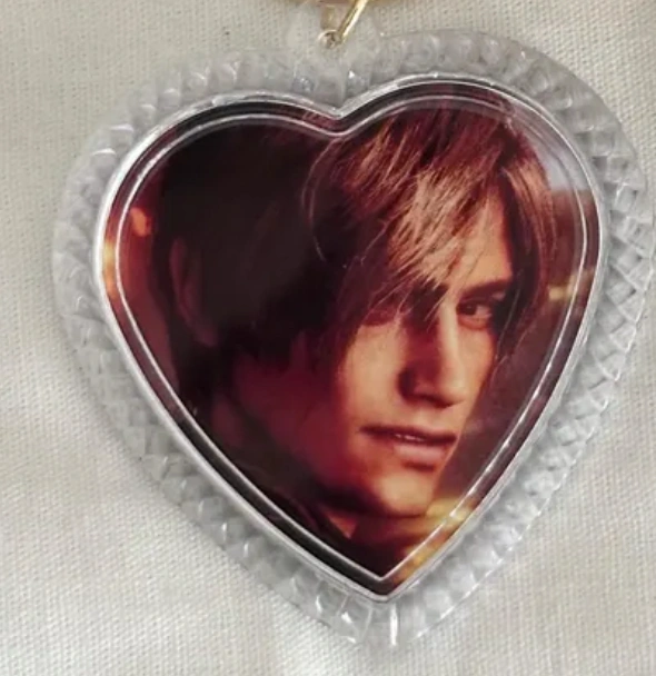 Leon Scott Kennedy heart | Fandom