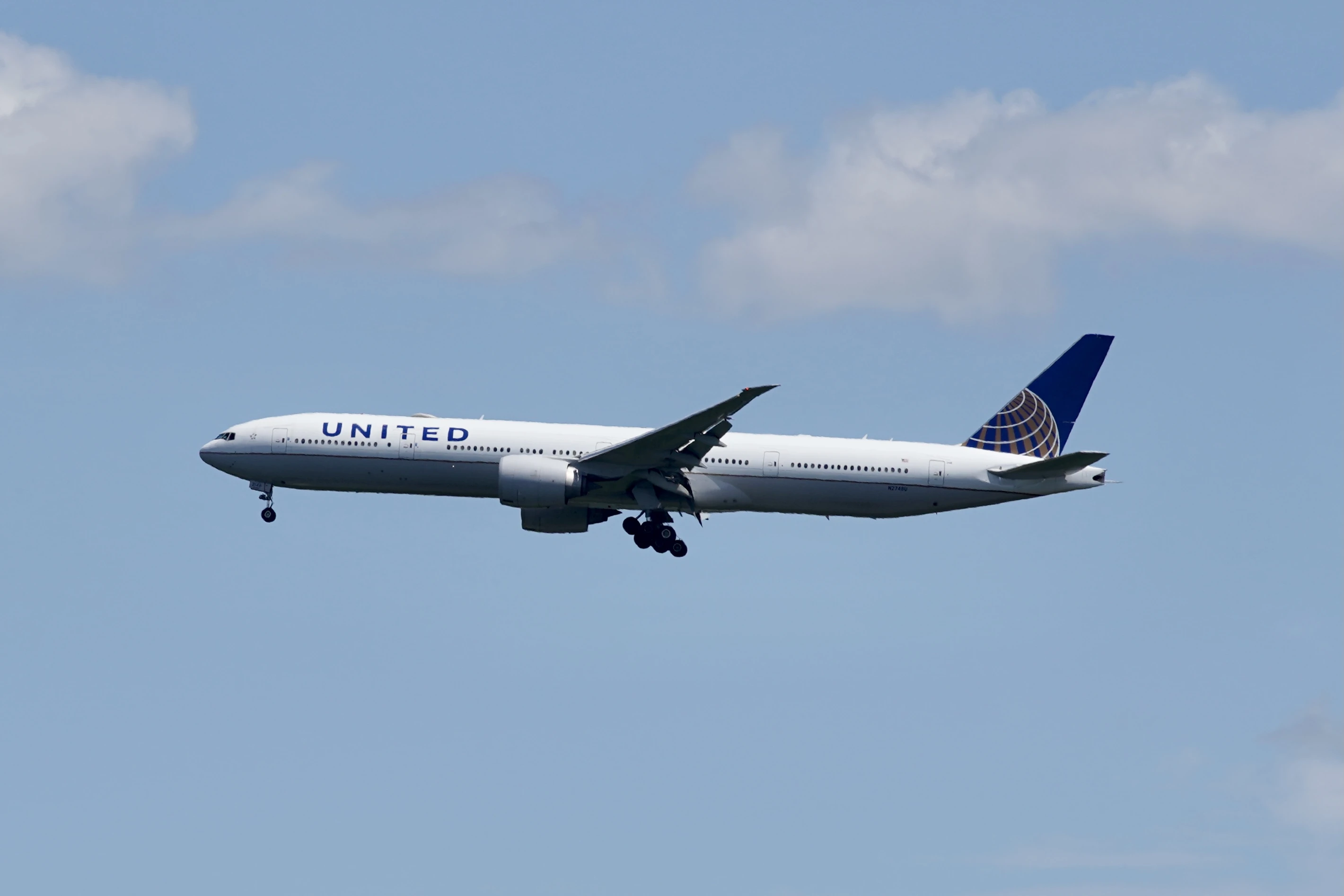 Went Plane Spottin' At IAD... (Part 1, not enough room lol) | Fandom