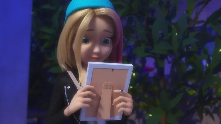 What is Zoé looking at? (Wrong answers only!) | Fandom