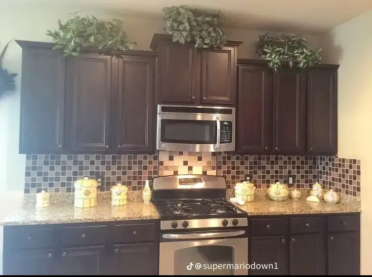 These are pictures of the SML house around 2013 to 2015 before Logan ...