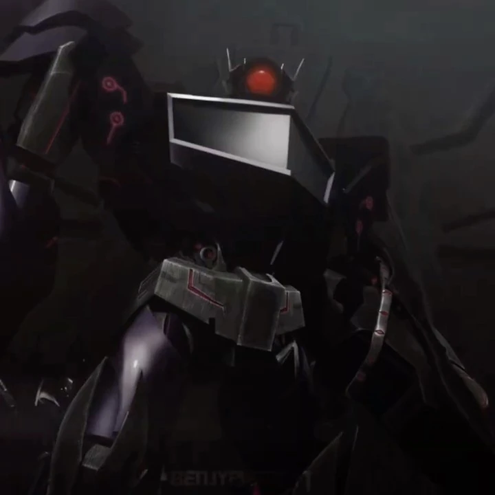 Name someone more Badass and more evil than Shockwave, I'll wait for a ...