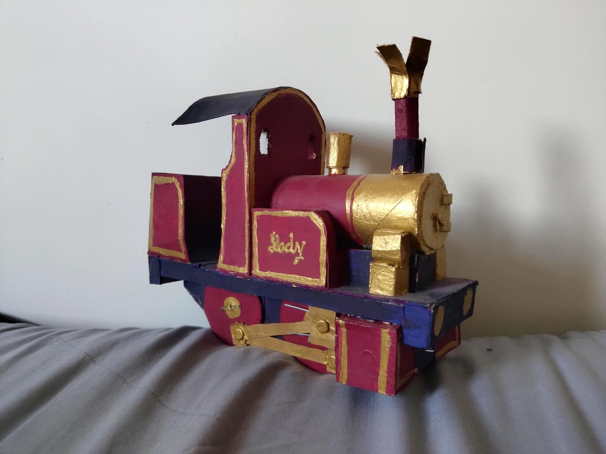 Before I made or show you guys my small models of Thomas characters ...