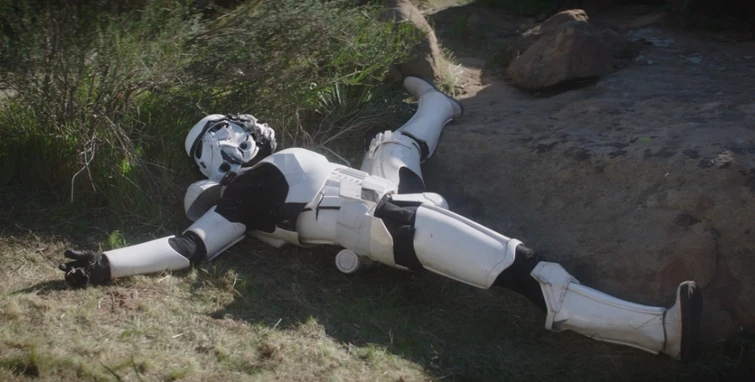 ⭐️ 📝 [Analysis] 𝘉𝘭𝘢𝘴𝘵 𝘏𝘪𝘮! Stormtrooper armor and why it doesn't suck ...