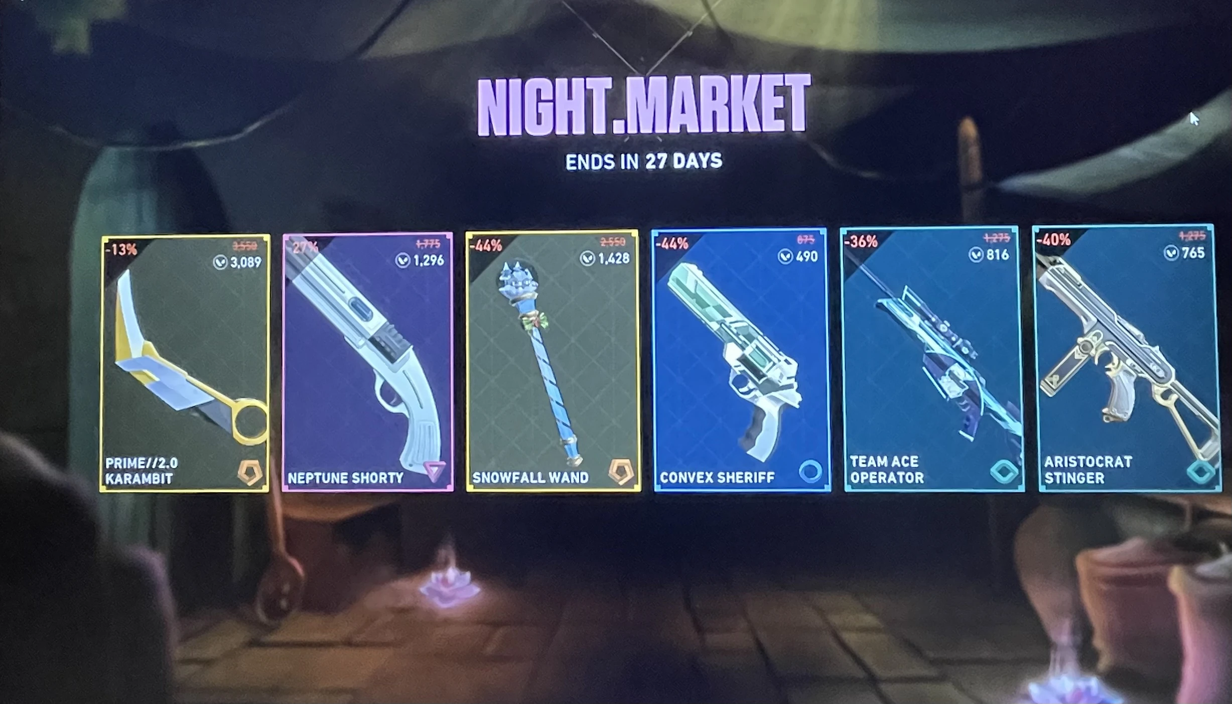 NAH WTF MAN I HAVE LIKE 7 skins AND THI IS WHAT THEY GIVE ME WTF ...