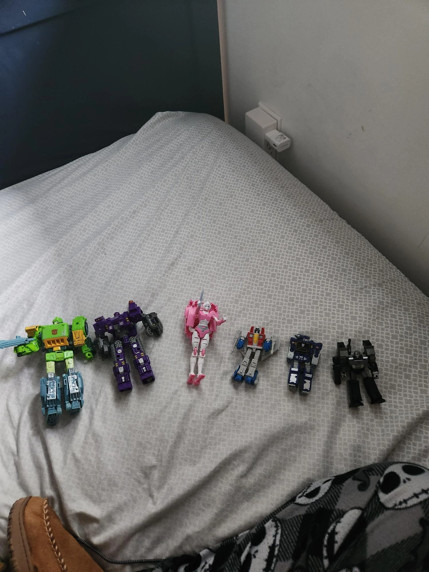 Every WFC Trilogy figure I own | Fandom