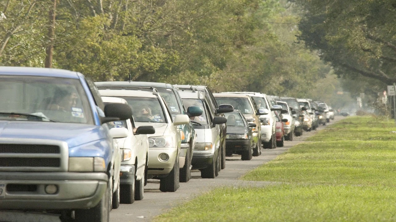 FRIDAY FUNKEN BEEP BOP BOYFRIEND VOICE REAL LIFE REVEAL! 😱😱😱😱😱😱😱😱😱😳😳😳😳😲 ...