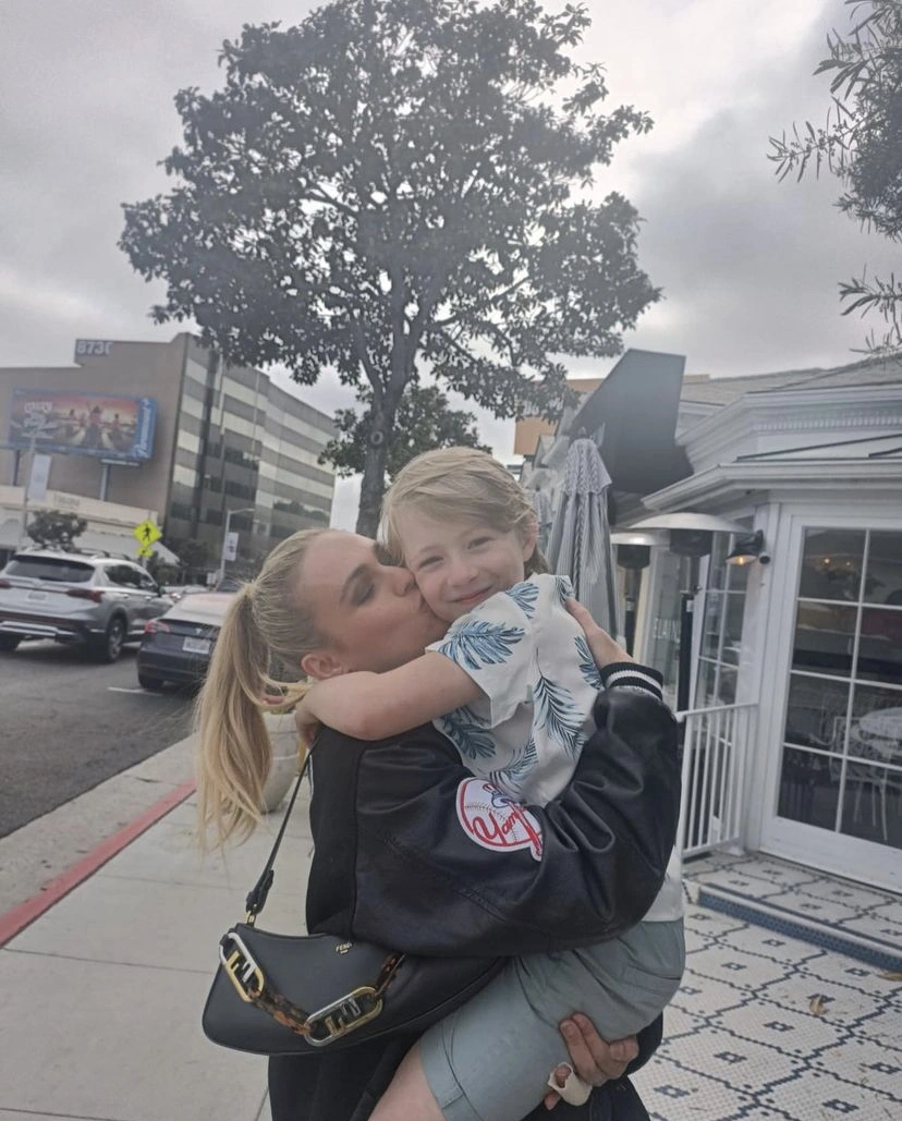 Reunion time Sophie with the twins ♥️♥️🥹 | Fandom
