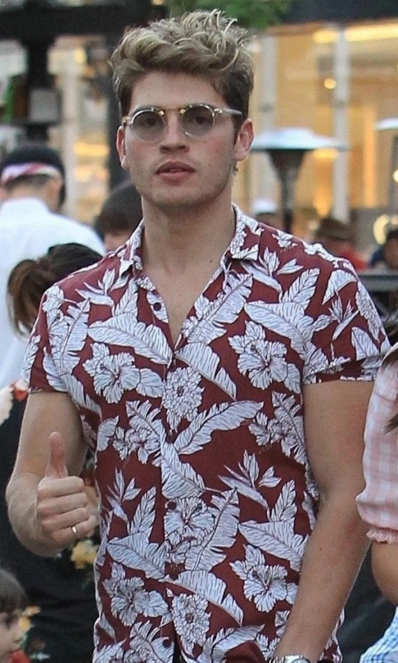 Lee Fletcher | 100gamesvictorfanficstories Wiki | Fandom