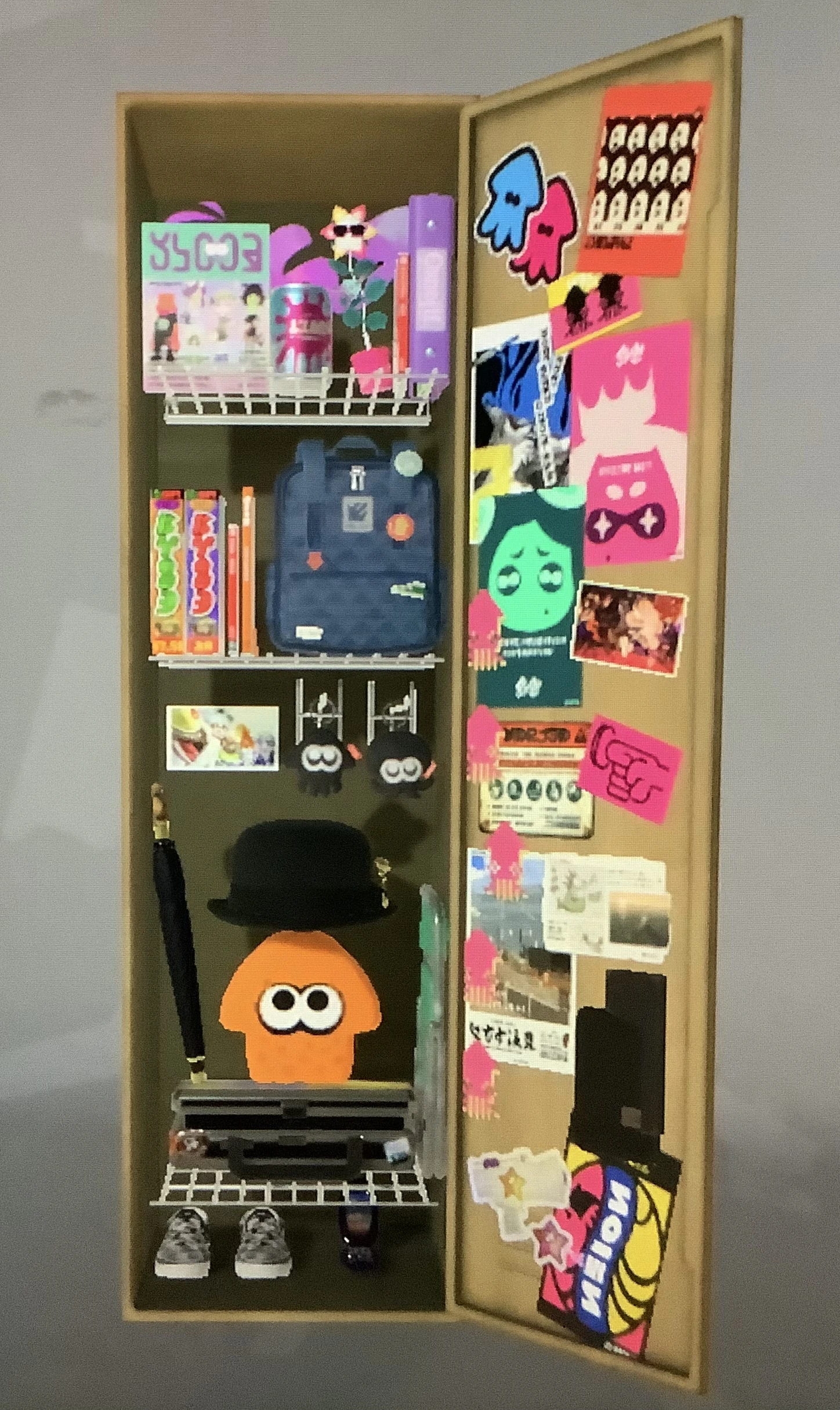 opinion on my locker (click to enlarge) | Fandom