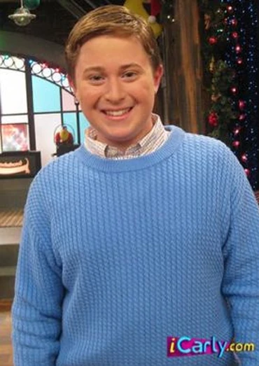 Nevel Papperman VS Fawn Liebowitz (Icarly VS Victorious) | Fandom