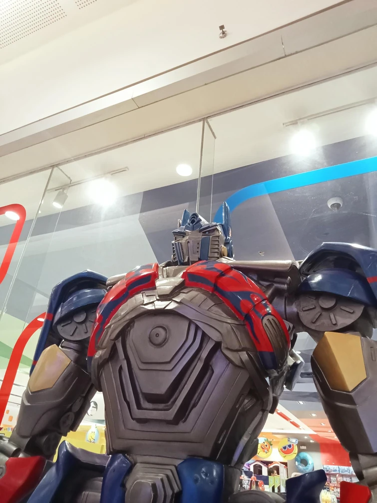 I went to SM (from phillipines) and there is a lot of transformers ...