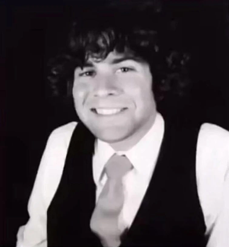 HAPPY BIRTHDAY ROSS!!!!!! | Fandom