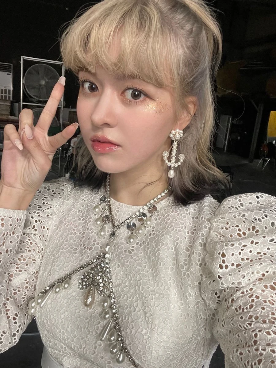 Your daily Lily #208! | Fandom