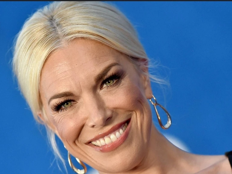 Hannah Waddingham as Lady Vic and Larry David as The Ventriloquist | Fandom