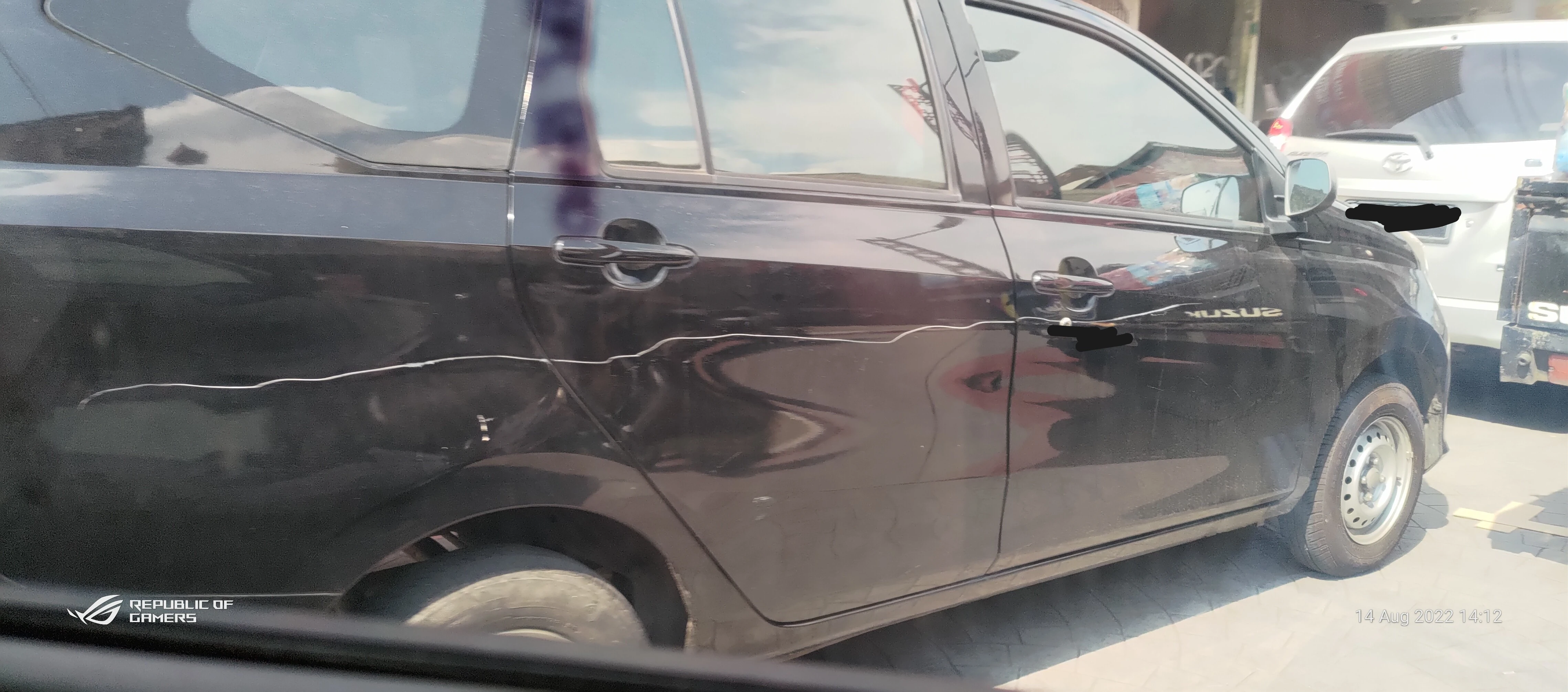 Someone's car got keyed | Fandom