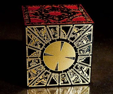 WHICH ICONIC HORROR WEAPON WOULD YOU CHOOSE? (As your own) | Fandom