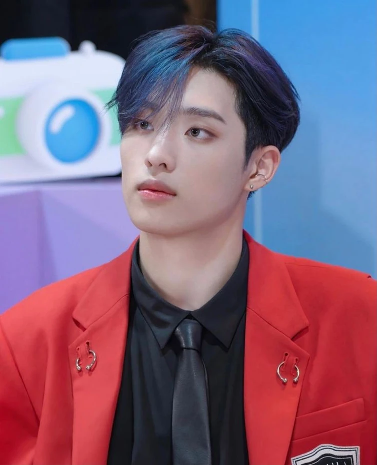 I can't be the only one who thinks this..... | Fandom