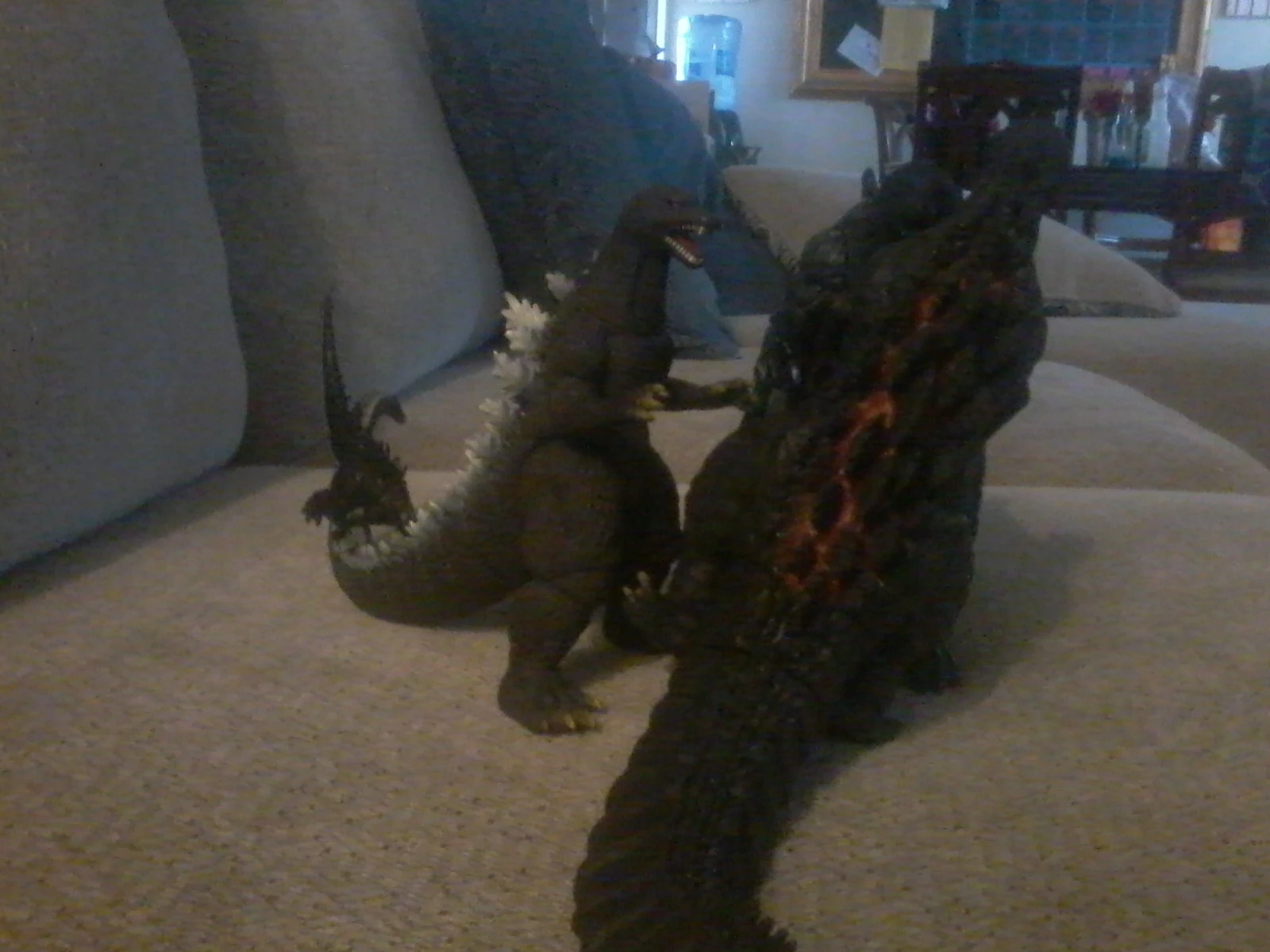 Baby 2014 godzilla sed to his dad 2005 godzilla aaaaaahhhhhhhh black h ...