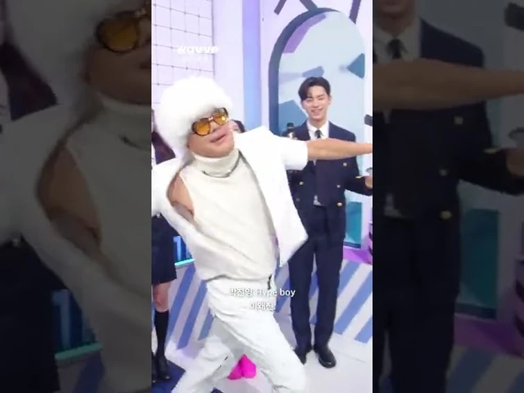 j.y park dancing to hype boy on mb | Fandom