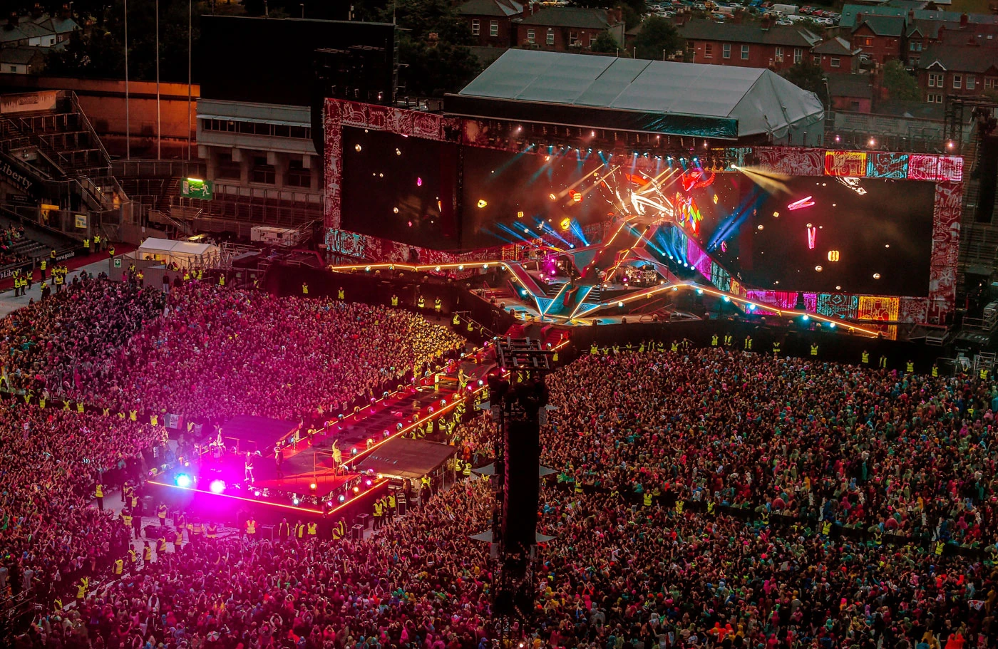 One Direction Wwa Concert Crowd