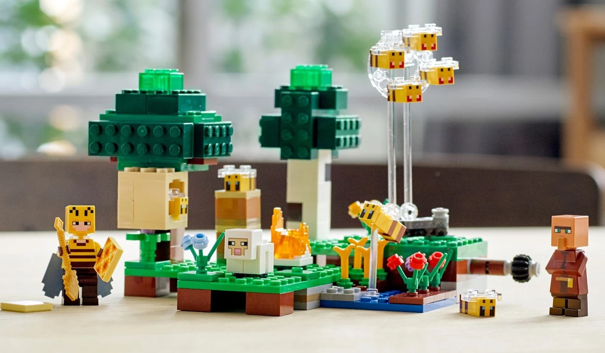 How LEGO Minecraft Designer Frederic Roland Andre Brought the Game to ...