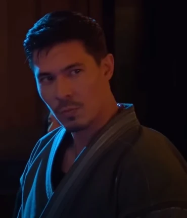 Cobra Kai Fights Ep 15:Sensei Wolf vs Dennis.Who is a better character ...