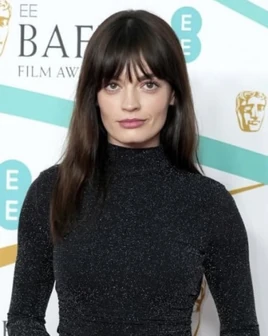 Emma Mackey | 20th Century Studios Wiki | Fandom