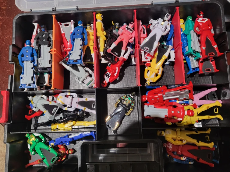 Retro Review: PART 1 - GOKAIGER WEAPONS, MORPHERS, KEYS | Fandom