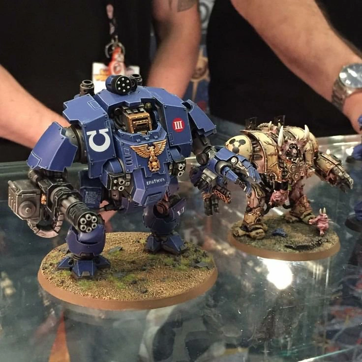 Redemptor/Helbrute Size | Fandom