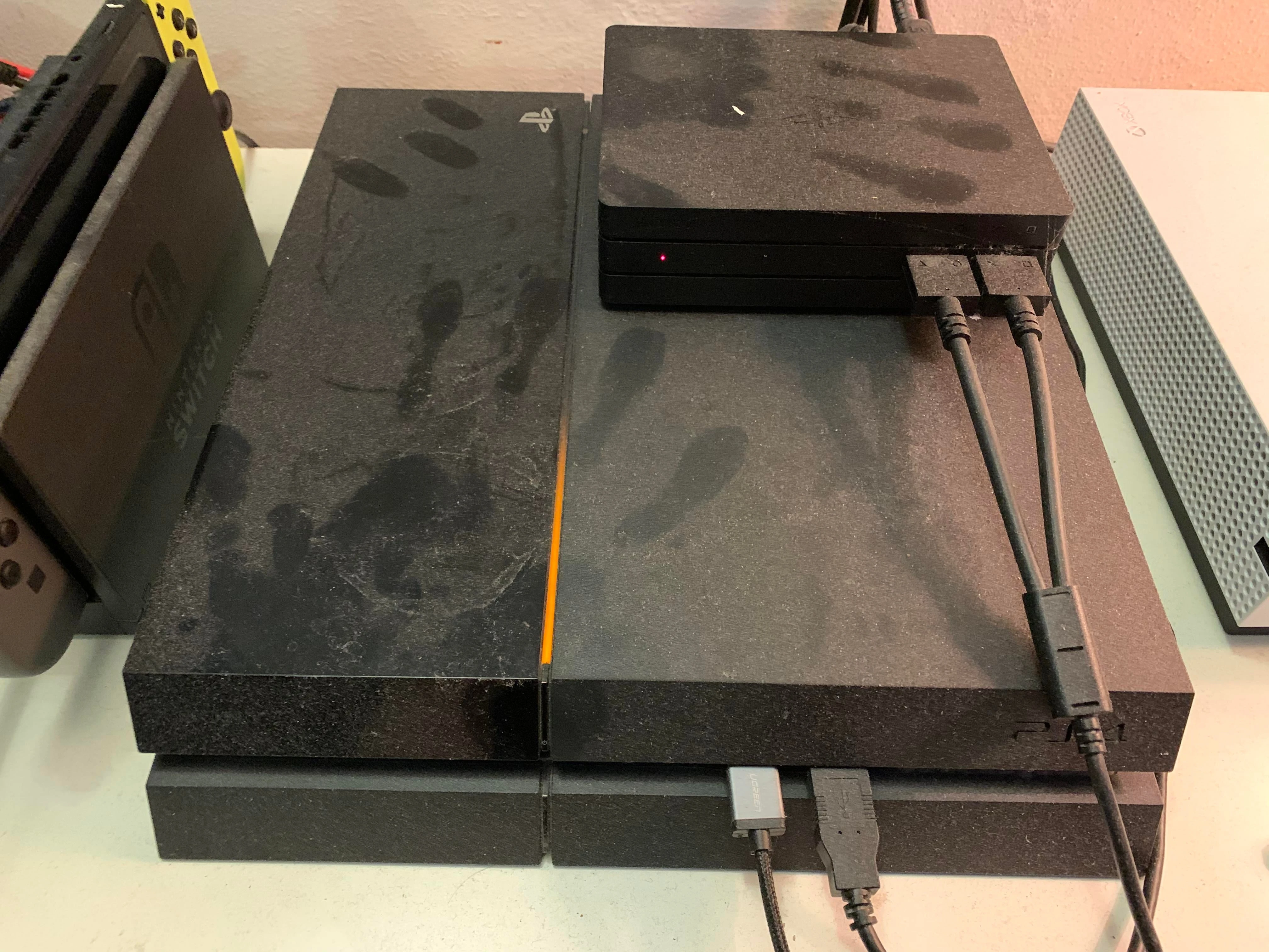 DIY Death Stranding PS4 Custom! | Fandom