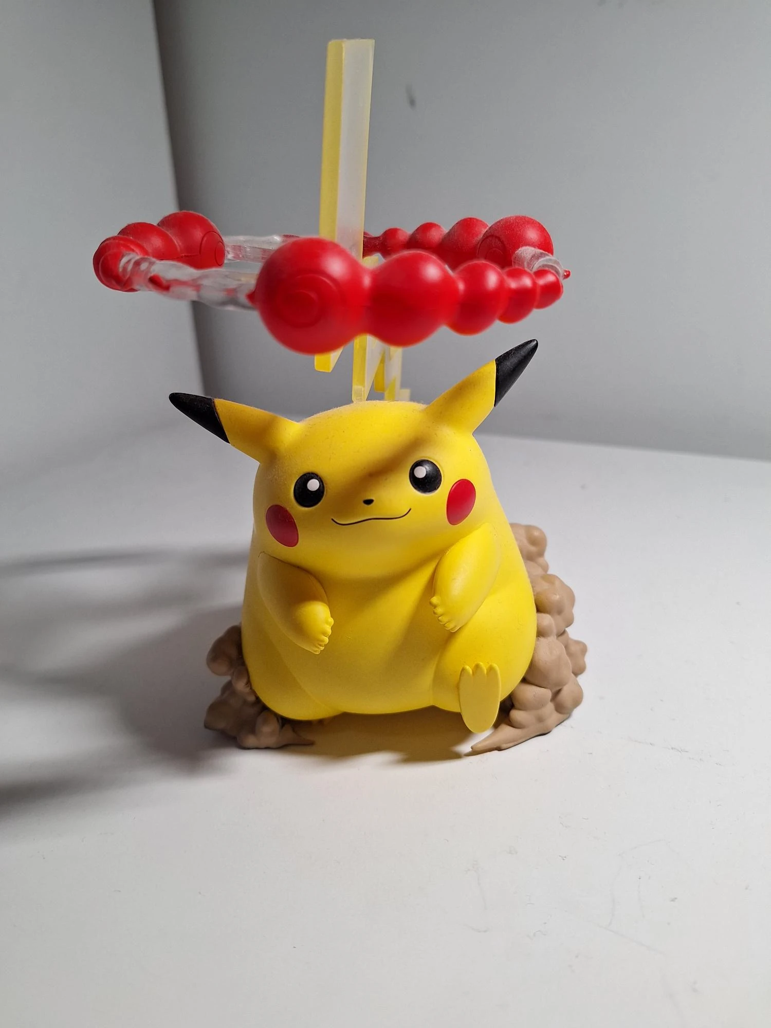 GIGANTAMAX Pikachu 25-Celebration figure. | Fandom
