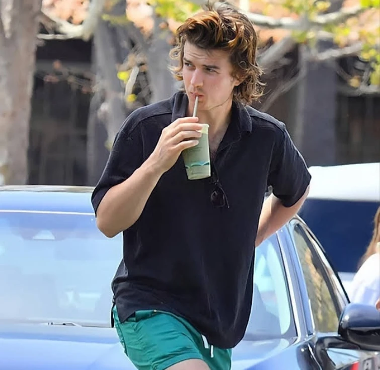 HAPPY BIRTHDAY JOE I LOVE YOU!! 🤍 💋💋💋 | Fandom