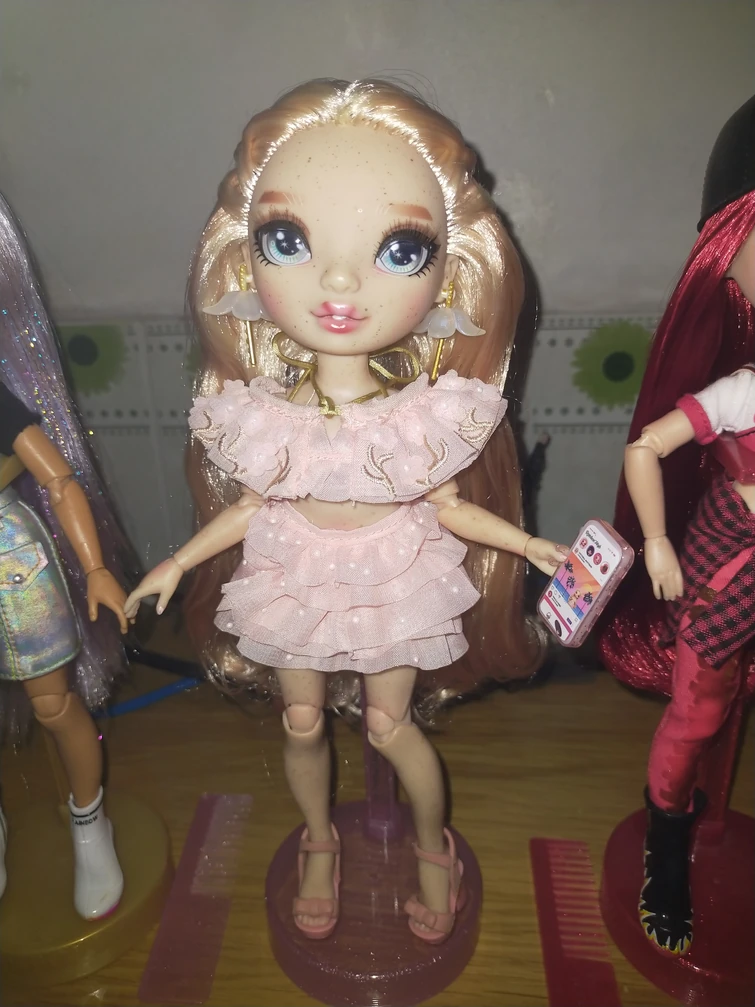 Victoria Whitman yesterday gift | Fandom