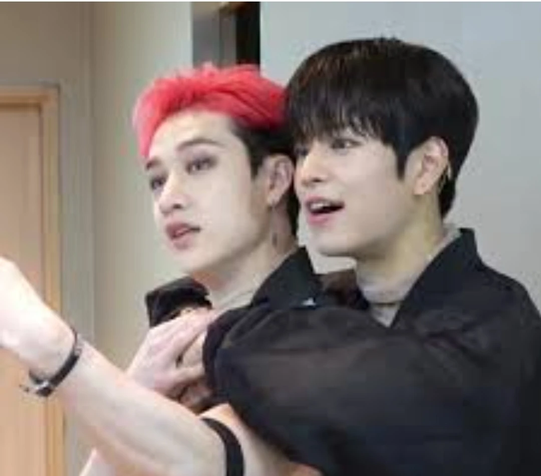 chanmin core >:) 🤍🤍🧡🧡 (🐺+🐶) | Fandom