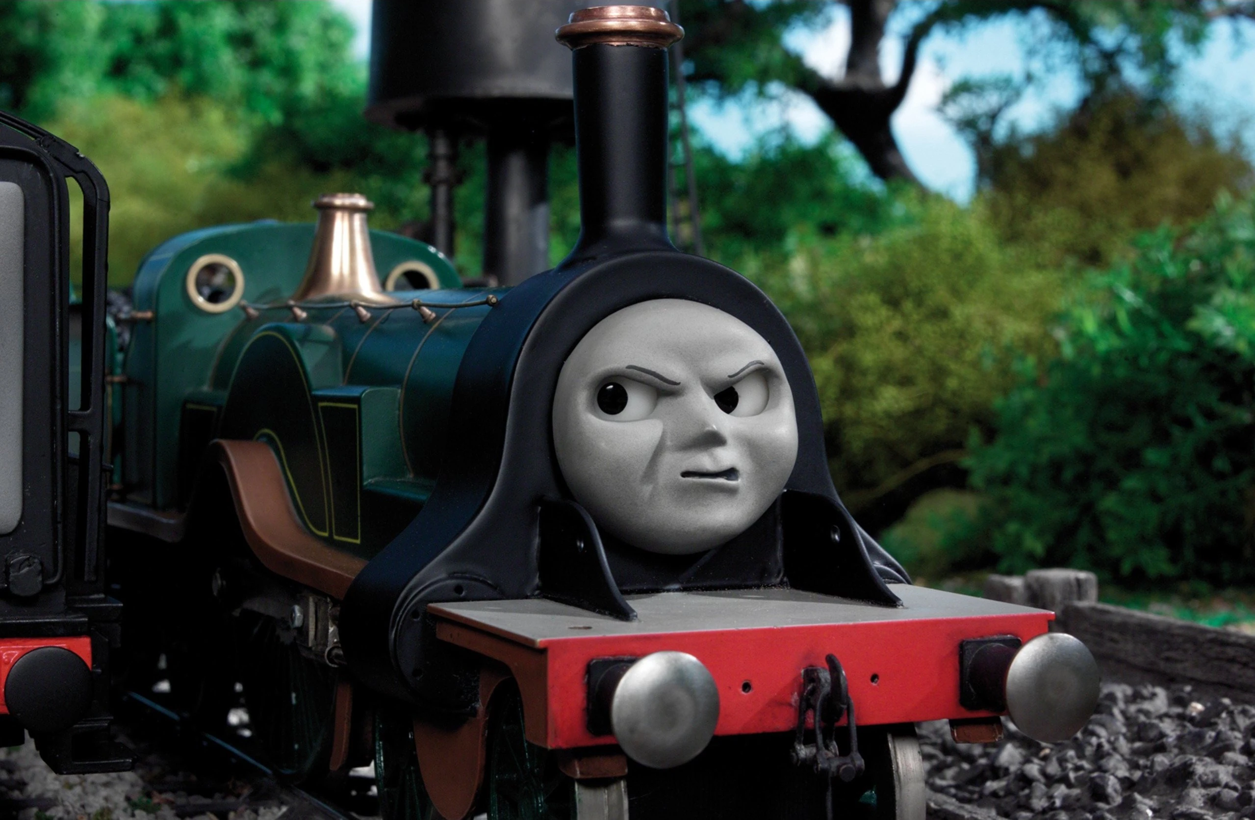 Am I the only one who thinks that Emily's angry/aggravated face in the ...