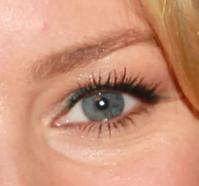 Elizabeth Banks' eye | Fandom