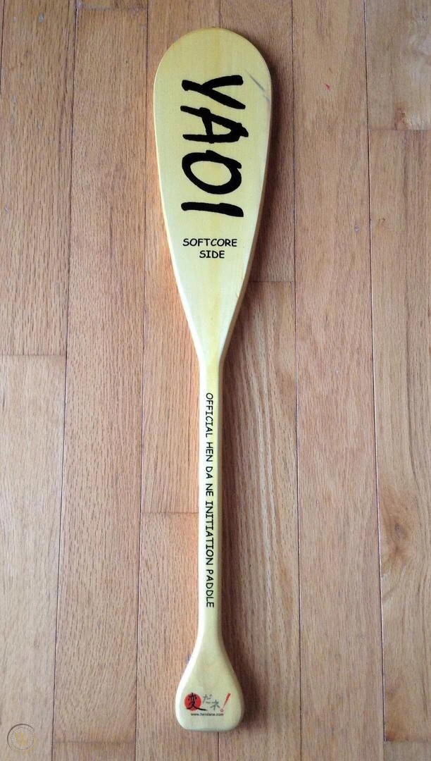 Should conventions bring back yaoi/yuri paddles? | Fandom