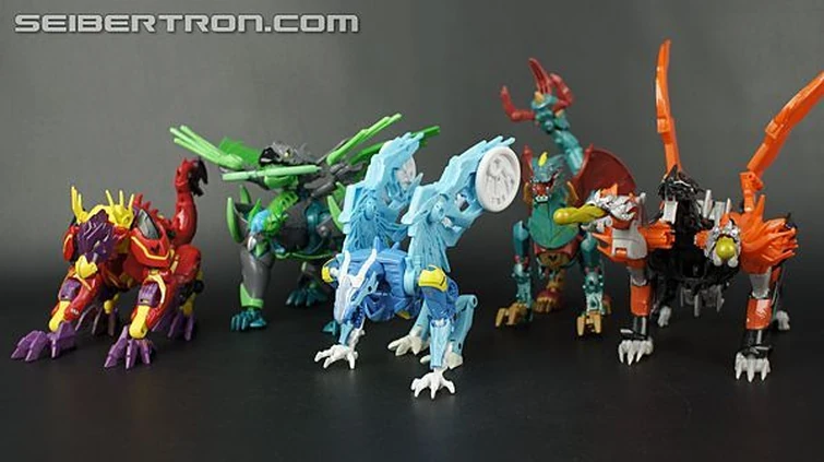 All confirmed 5 Dinobots and Predacons will appear in Jurassic Dinobots ...