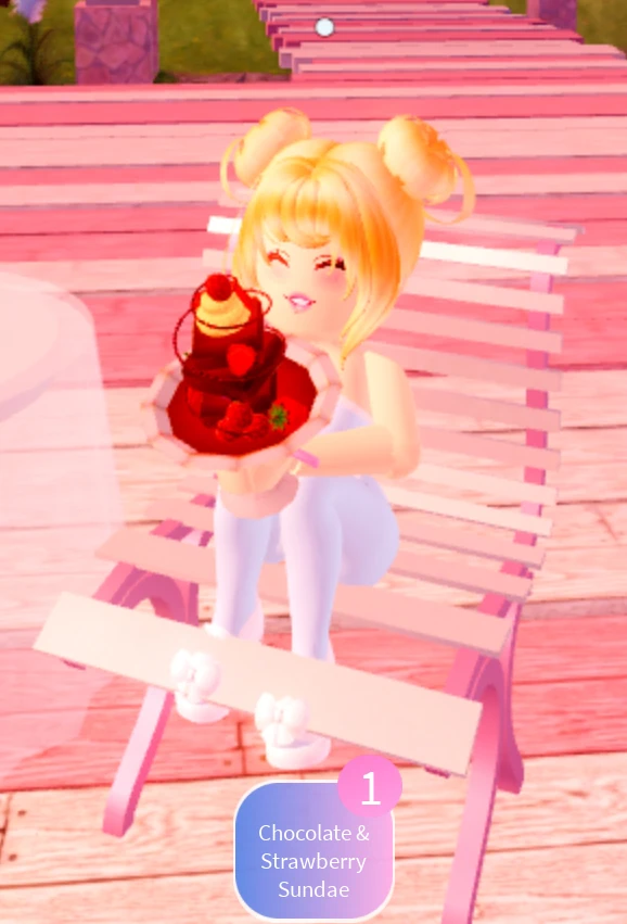 Pics I took in royale high- | Fandom