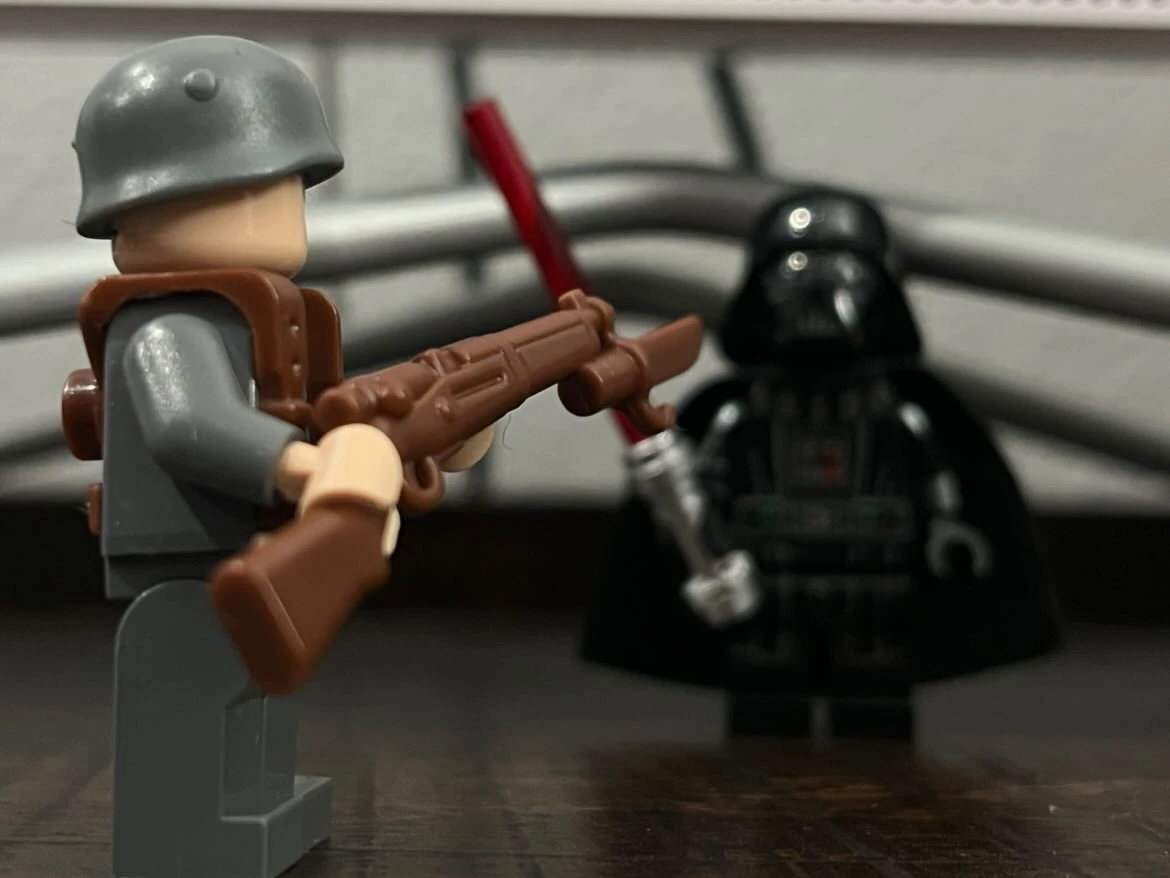 A lone Antarean soldier encounters a dark presence, Columba 1915 | Fandom