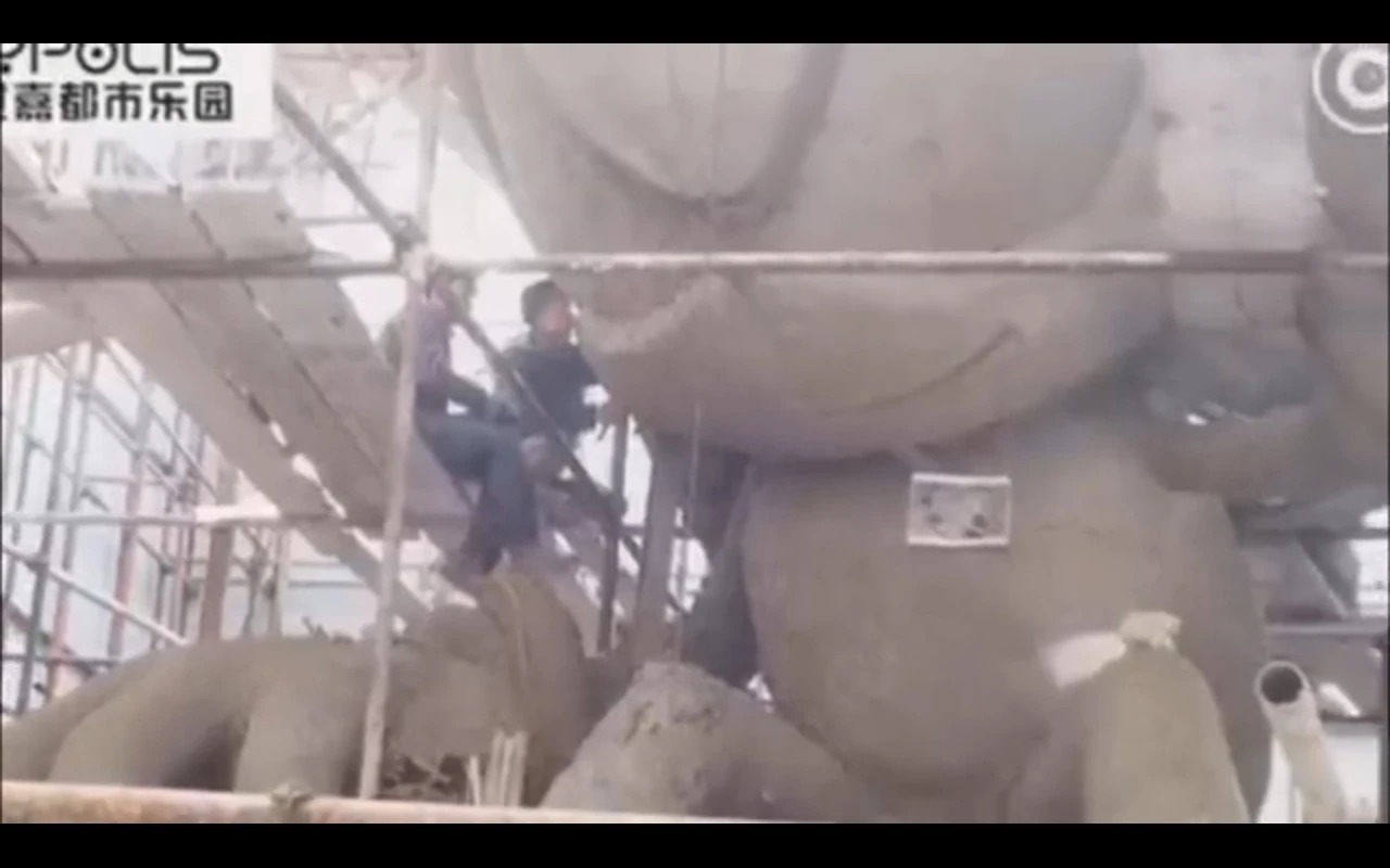 Giant sonic statue in china part 1. | Fandom