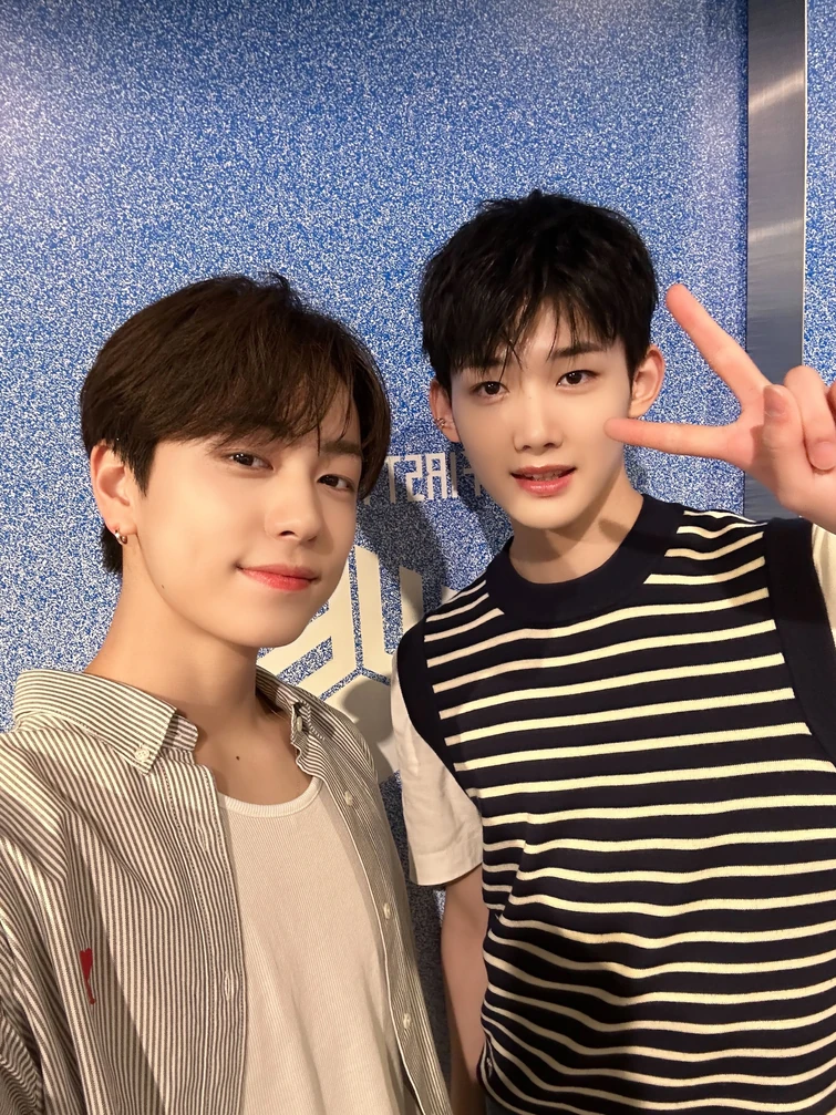 Day 687 of posting a pic of the members of &Team because they debuted!!