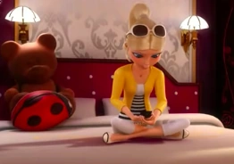 Chloe's bedroom | Fandom