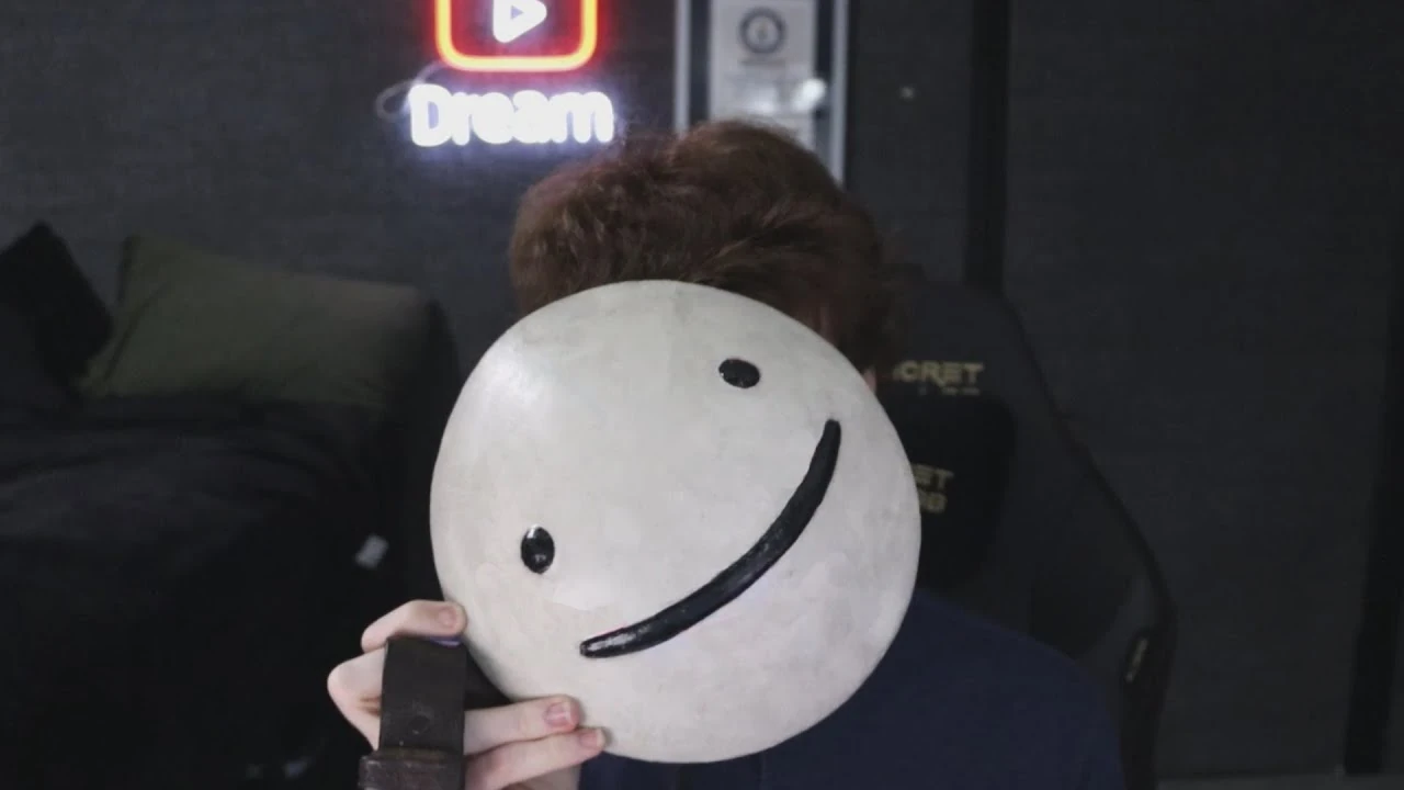 i'm the first one to talk about this in wikitubia | Fandom